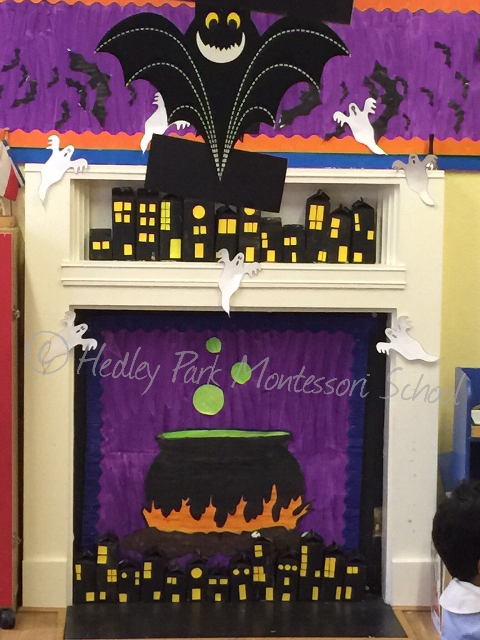 Junior Class – Spooky Halloween Display – Hedley Park Montessori School